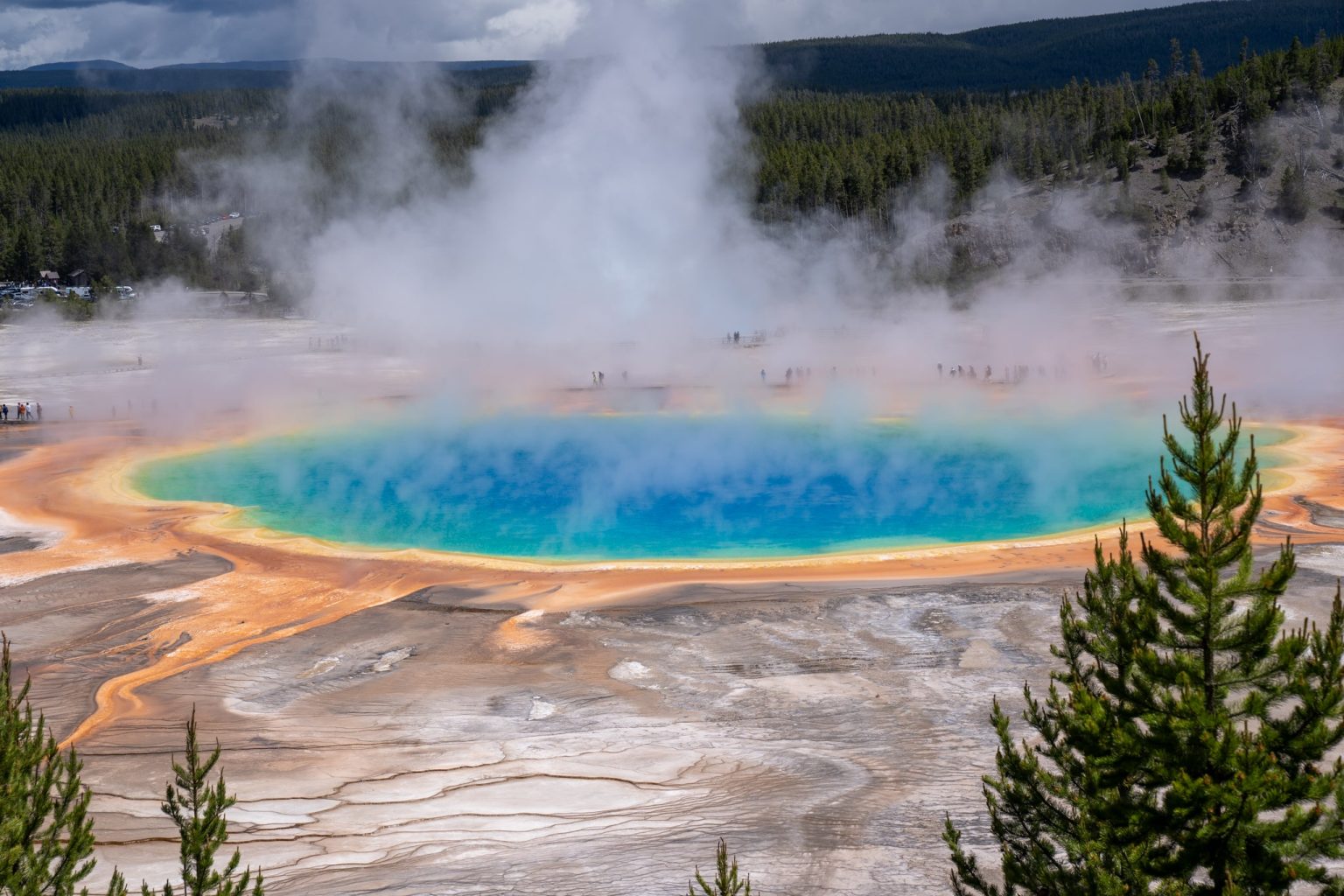 15 Unique Things to Do in Yellowstone National Park